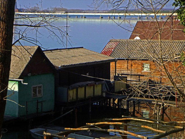 Hungary: Bokodi Lebegőfalu / Bokod Floating Village | Punctually Punch Art
